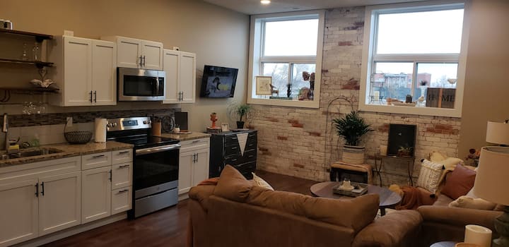 Dwntwn Cozy Boho-chic 2 Bd/2bath - Grand Island, NE