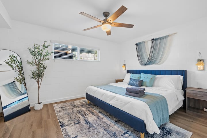 King Bed, Pool, Parking | 1b Near Dt Tempe & Asu - Tempe, AZ