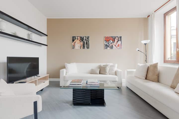 Garibaldi 34 | Brera Apartments - Milan