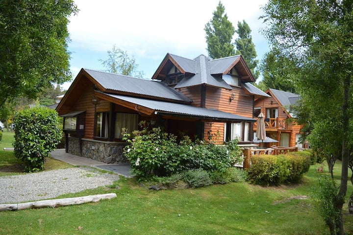 Cabaña En Complejo Con Vista - Villa La Angostura