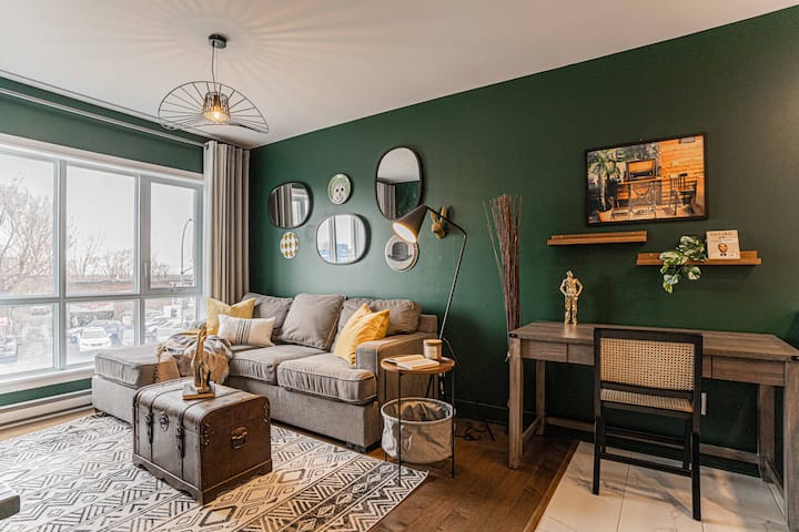 Emerald Retro King Suite W/parking, Gym,dt&airport - Dorval