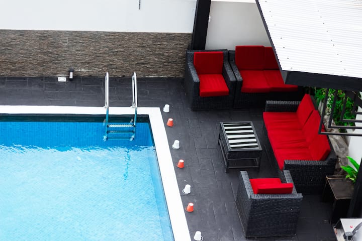 Tropical Suite With Pool Gym & Rooftop, Near Aburi - Ghana