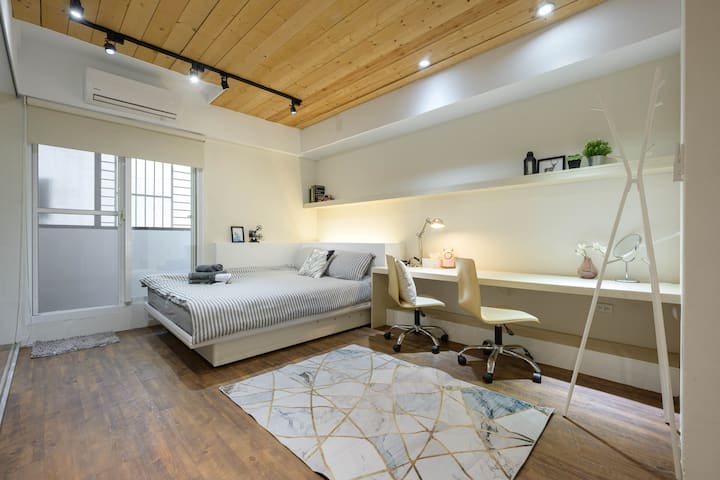 月租5min To Taipei 101/近世貿中心/ 電梯大套房/獨立陽台/小廚房D - Taipei