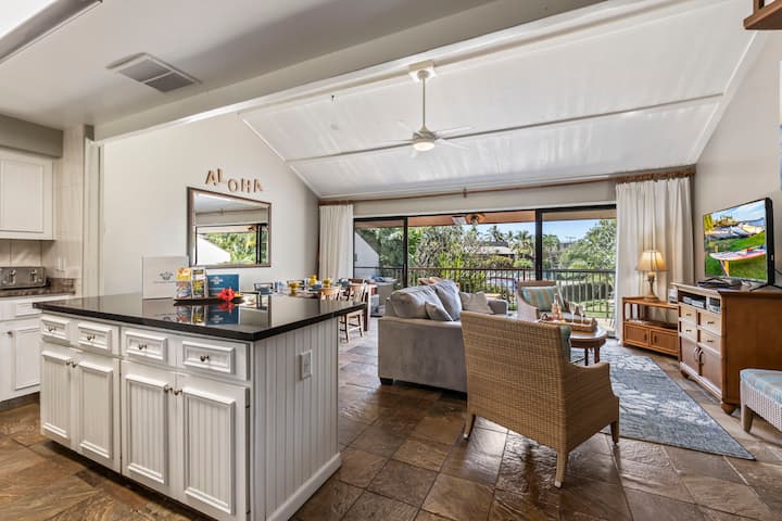 Family Friendly 3 Bedroom, Ac, Walk To The Beach - Maui, HI