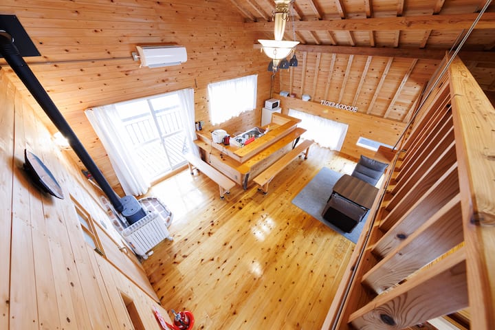 Dog-friendly Log House | Wakayama Stay + Dog Run - Gobo