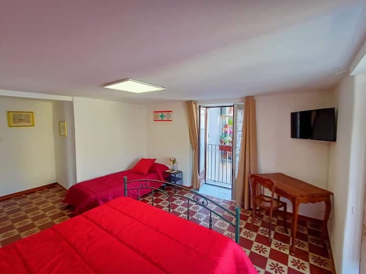 Cuntintizza Family House - Sicily