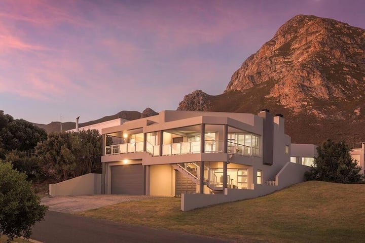 Joy In Voëlklip - Hermanus