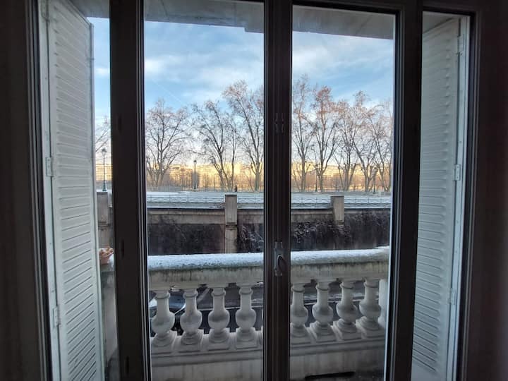 Bel Appartement Sur Les Quais - ibis Styles Paris 16 Boulogne