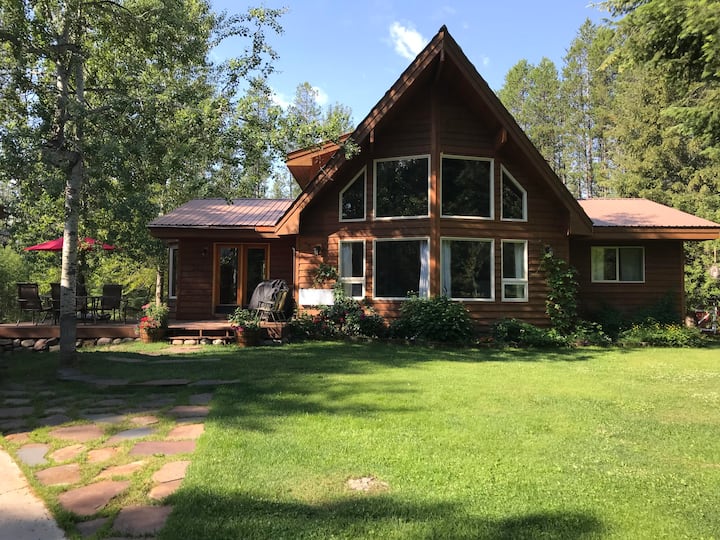 Sacred Montana Lodge - West Glacier, MT