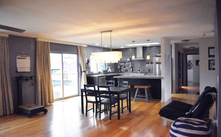 Sherman Pink Room - Hood River, OR