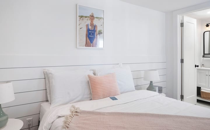 Standard Unit At Mtk Breakers! - Montauk, NY