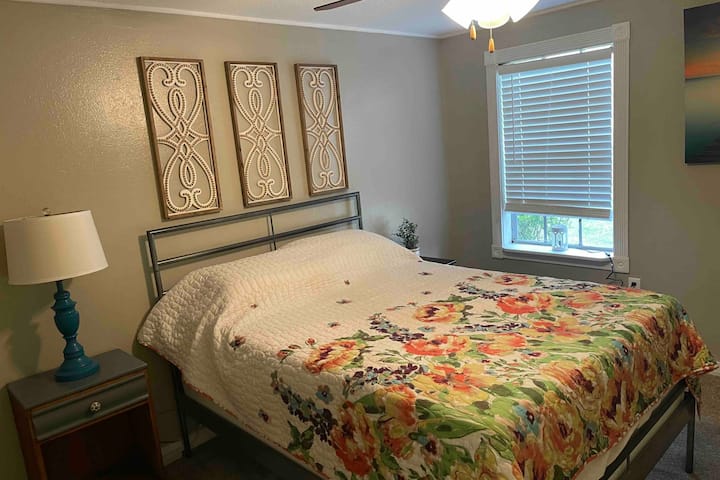 Family Friendly Accommodation In Mena, Arkansas - Mena, AR