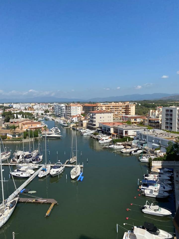 Appart Vue Canal  Roses/rosas - Roses