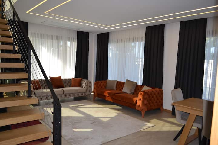 Süper  Havuzlu 0 Villa Boyalıkta - Çeşme