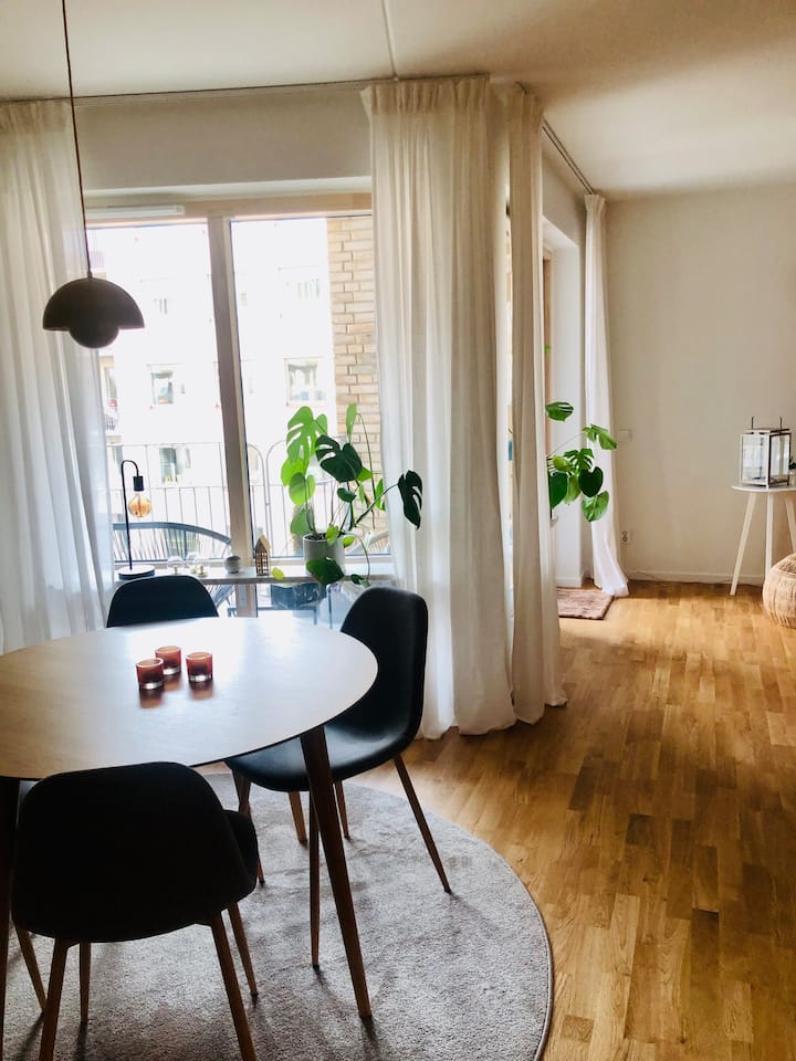 Central Lägenhet Vid Vattnet - Solna