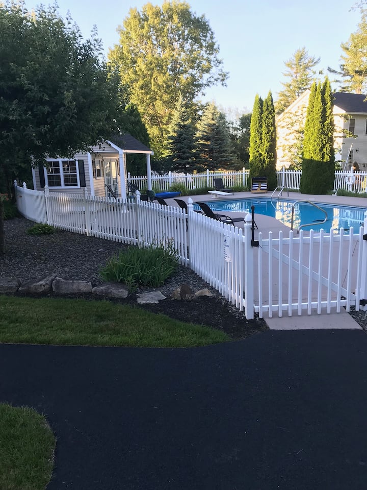 The Captains Get-away
Quality & Comfort
By The Sea - Ogunquit, ME