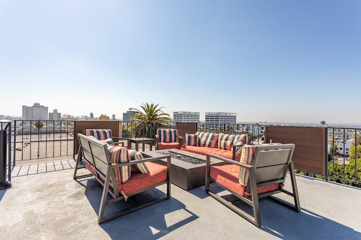Hollywd[rooftop Pool/jacuzi/parking]queen 1bd/1bth - Los Angeles, CA