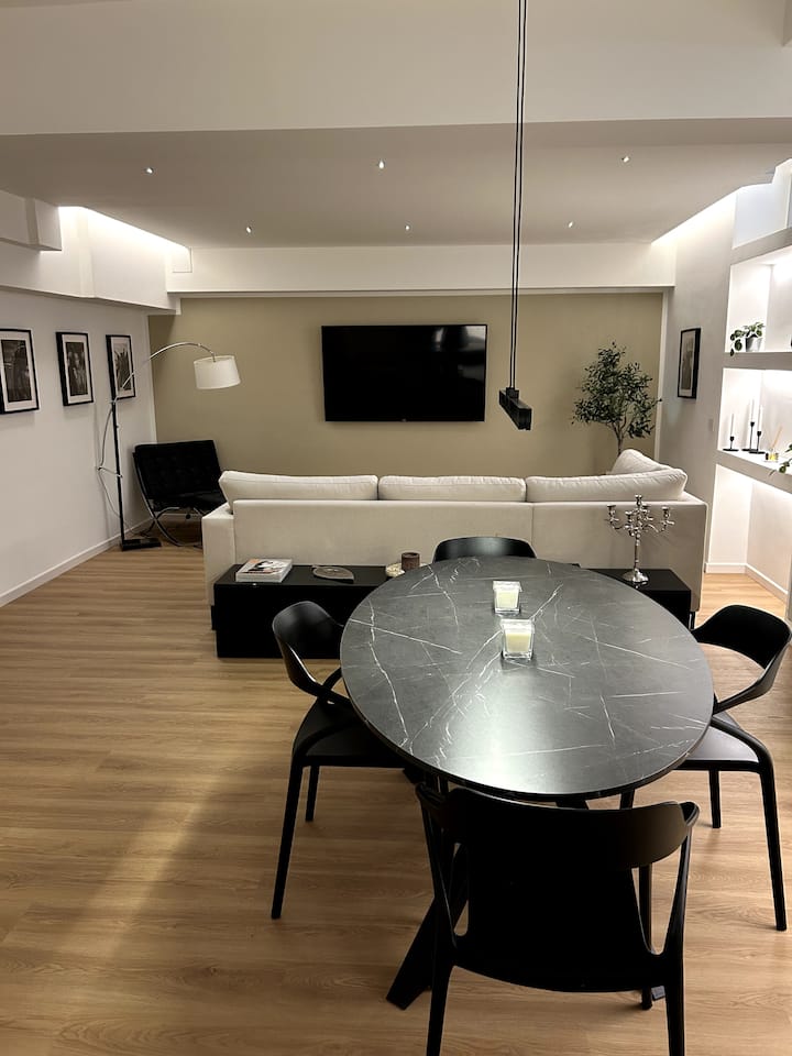 Elegante Appartamento In Centro - Milan