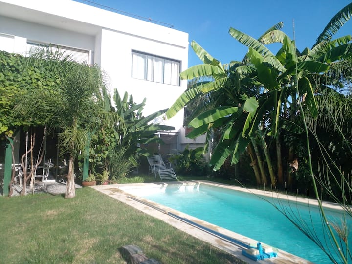 Apartamento En Montevideo Con Hermosa Piscina. - Montevideo