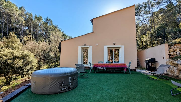 Villa En Forêt Avec Spa-3ch-5lits -2sdb -2wc - Cotignac