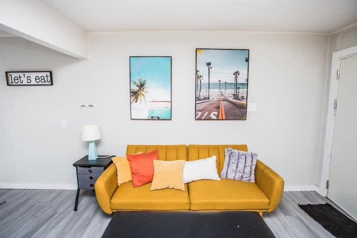 806 Oasis At Ave U! 1br/1ba - Lubbock, TX