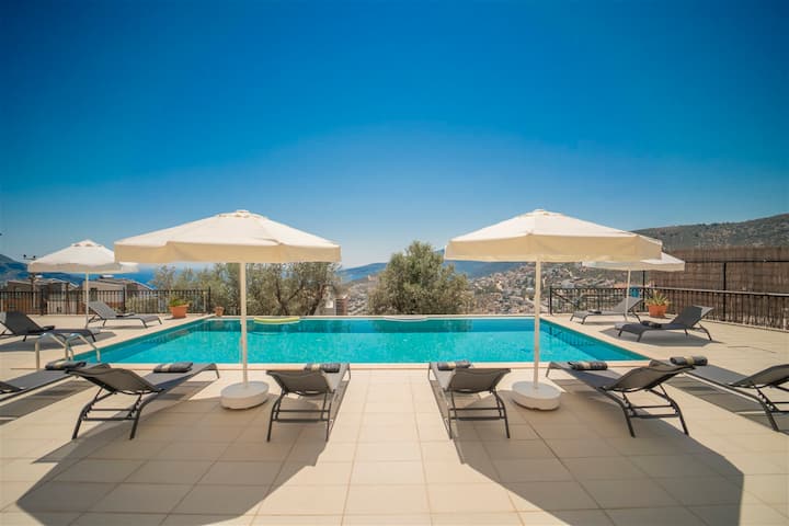 Deniz Manzaralı, Merkezi, Geniş Villa - Kalkan