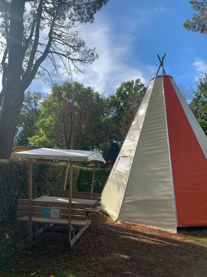 Tipi Pour 4 Personnes - Le Pouliguen