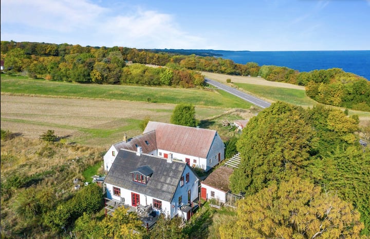 Charmerende Anneks Ved Kysten - Bornholm