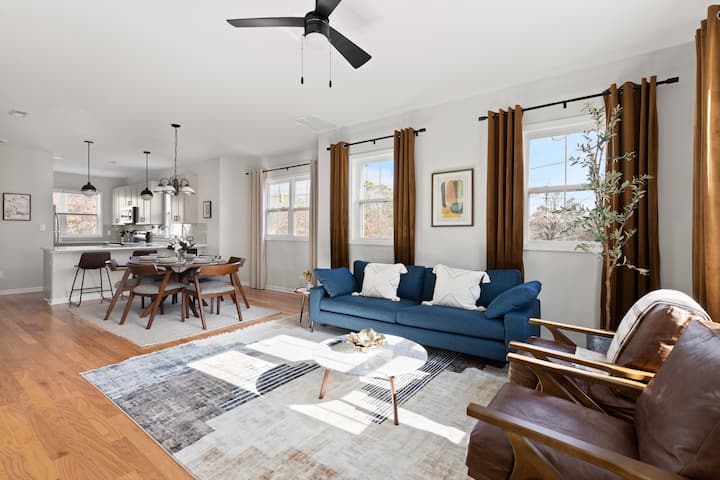 Luxury & Comfort~5 Min To Dt Raleigh! - Raleigh, NC