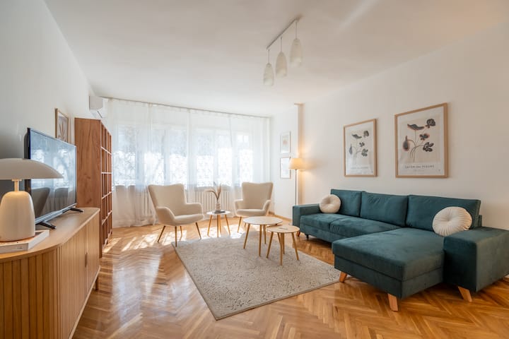 Modern And Calm 2bdrm Apt. In City Centre - Sofia