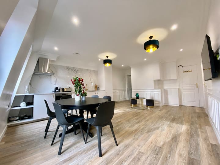 Appartement Chic - 3 Chambres - ibis Paris Porte de Clichy Centre