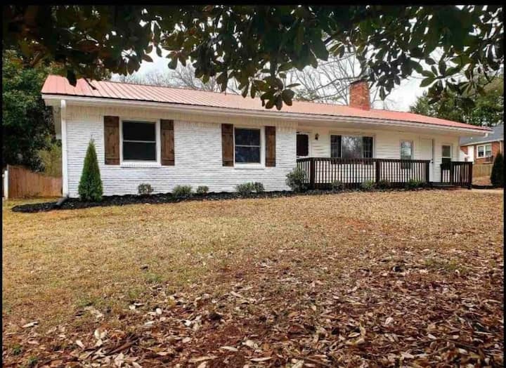 3bd Room : Winston Charm! - 溫斯頓-塞勒姆