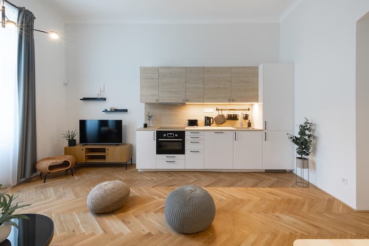 Nice Cozy Apartment For 2-4 People - Prague