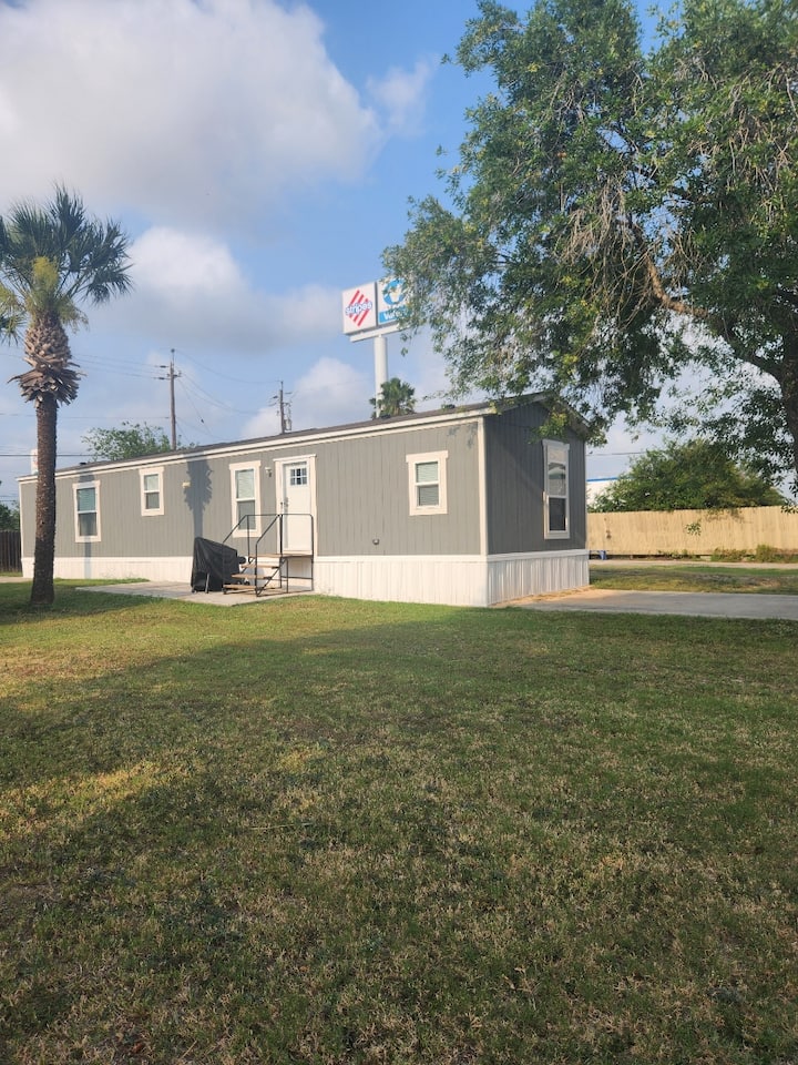 Lucky Lagoona Near Spi Beach - La Paloma, TX