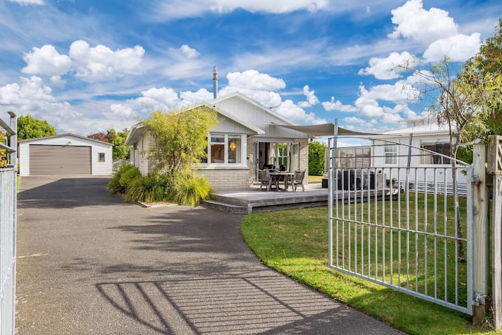 Boats And Brews With Wi-fi - Taupō