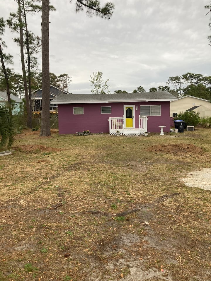 Cozy Cottage - Southport, NC