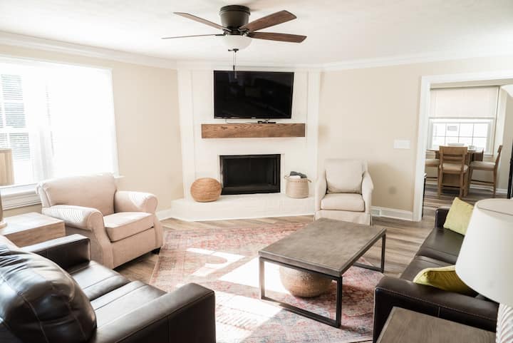 Fenced In|12 Min To Dt|new Reno - Greer, SC