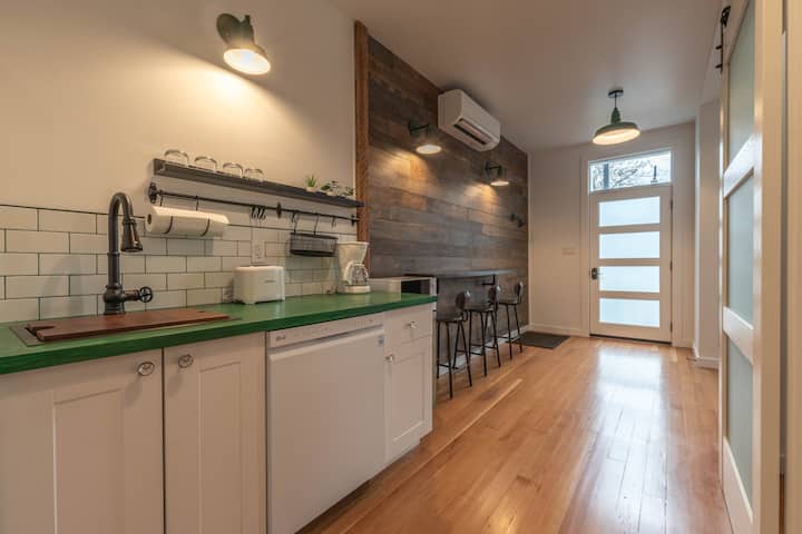 Unit 5 Historic Temperance Hotel/545 Sqft/downtown - Chemainus