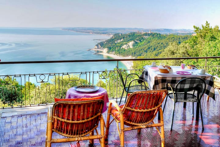 Villa Nel Cuore Del Monte Conero-camera Vista Mare - Numana