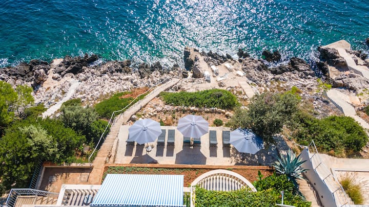 Apartment On Quiet Location, 15m From The Sea - Smokvica
