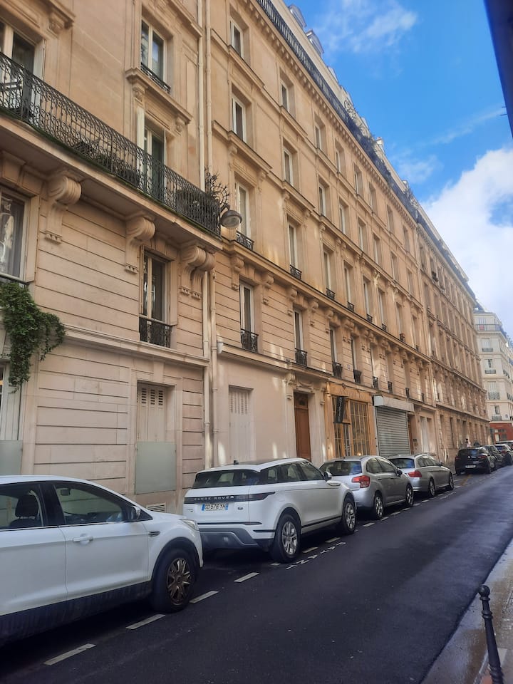 Appartement Familial Dans Le 16è - Paris