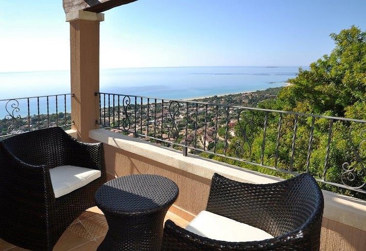 Villa Con Vista Panoramica - Costa Rei