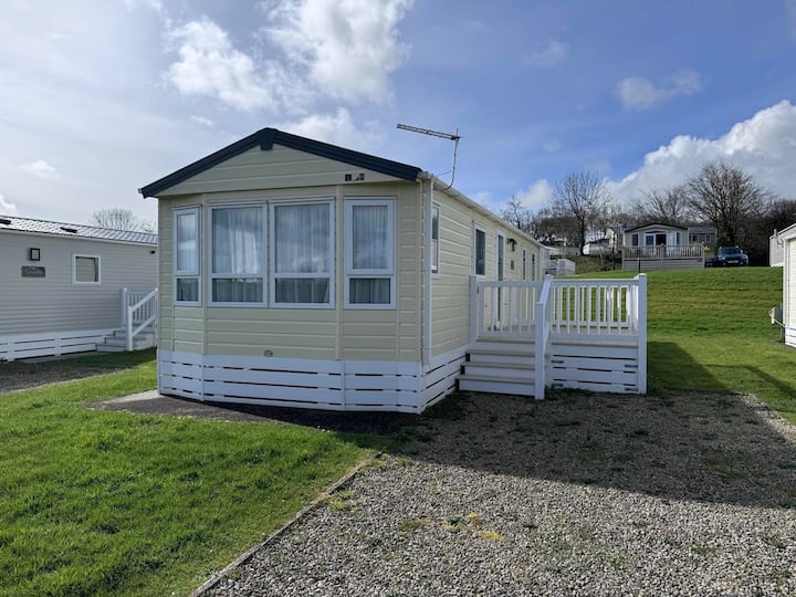 Osprey 128 - Meadow Lakes - Tregony