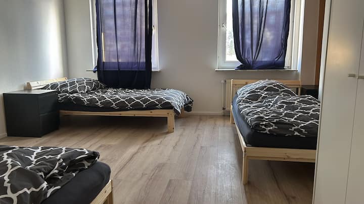 Sanierte Wohnung Mit 5 Betten - 2zkdb - Radevormwald