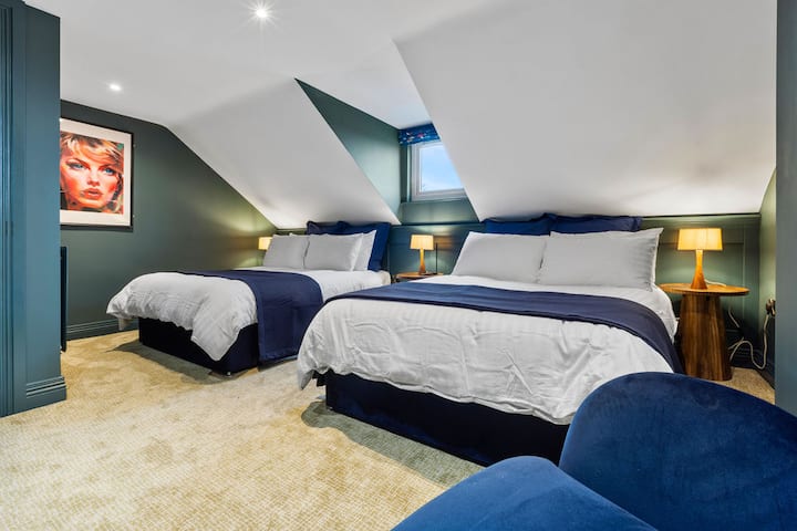 Twin Double Ensuite @ Hestia - Londonderry