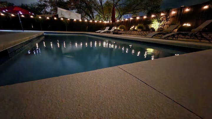 Coastal Escape: Slps 13/pool/gamerm/8 Min To Beach - Panama City, FL