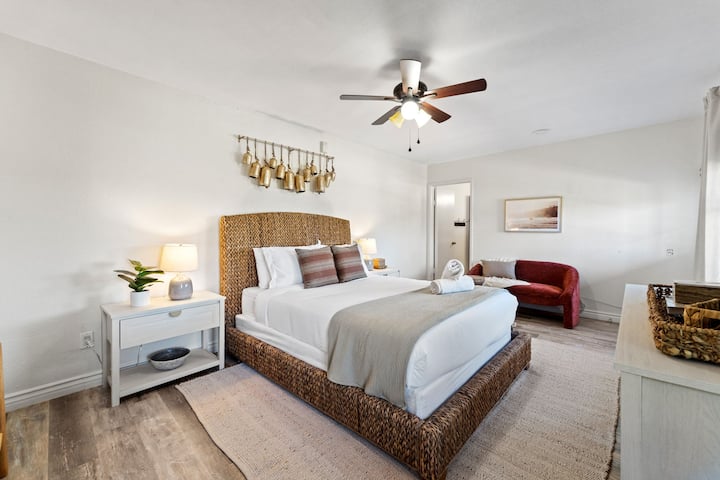 Sunrise To Sunset Studio: Cozy & Convenient - 