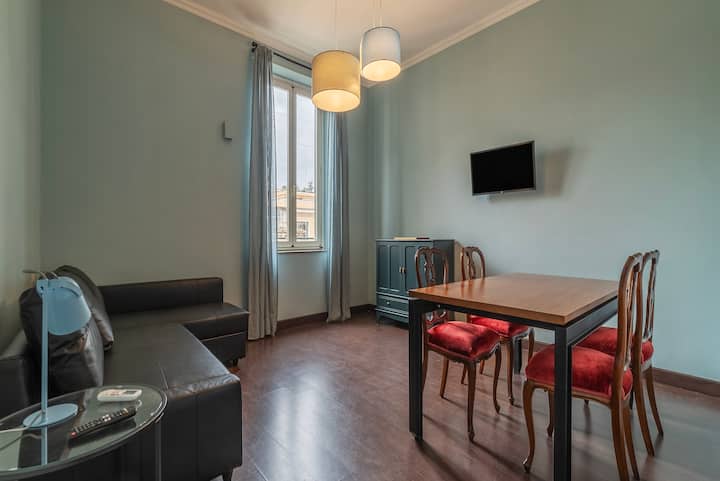 Guesthost - Colosseo & San Clemente Apartment - Rome