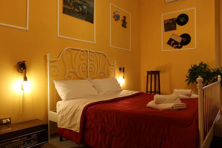 Casa Spaziosa Con Cucina A Napoli Centro - Aéroport de Naples - Capodichino (NAP)