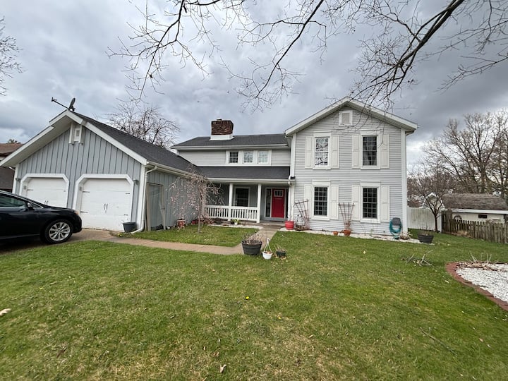 Room For Rent With Own Bathroom. - Lafayette, IN